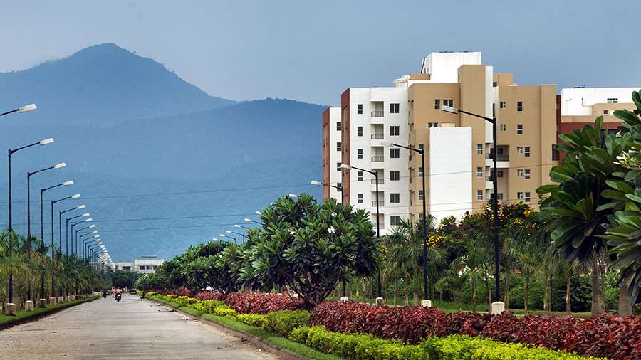 Tourist interest places nearby Siliguri, Rongtong in Siliguri, Things ...